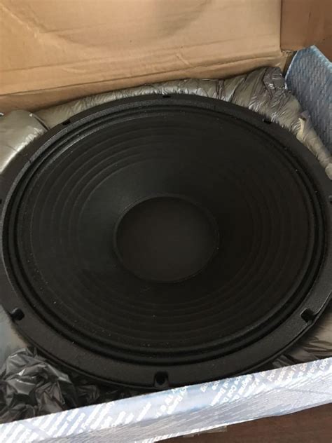 Eminence Professional Series Omega Pro 15a 15 Pro Audio Speaker 800
