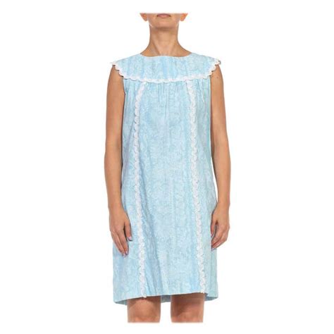 1960s Lilly Pulitzer Blue And White Floral Organic Cotton Lace