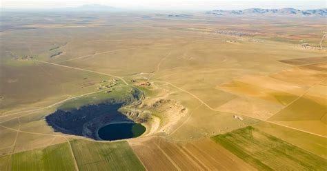 Під поверхнею Землі ховається скарбниця життя її чисельність у рази перевищує людство