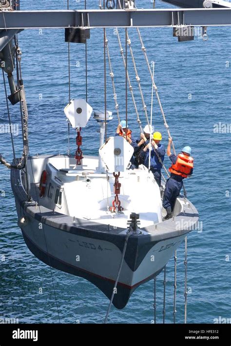 What Type Of Boat Is This Us Navy Captains Gig Ships Kitmaker Network