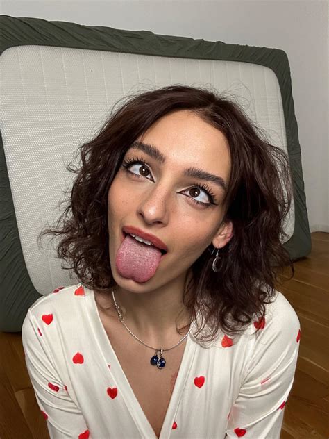 Let's make some unforgettable memories in my room : r/Ahegao_IRL