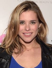 Susie Abromeit Net Worth Bio Height Family Age Weight Wiki 2021 Images
