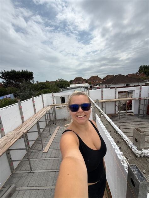 Couple Save £100 000 By Building A Home Made Of Polystyrene Instead Of Bricks Metro News