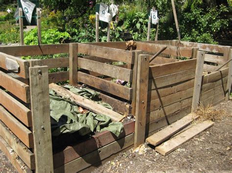 Setting Up A Three Bin Compost System Fine Gardening