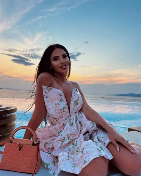 ხალხი შოკშია შორენა ბეგაშვილმა მეორე “შვილი” გამოაჩინა რა ფოტოს აქვეყნებს ტელეწამყვანი აი სიახლე