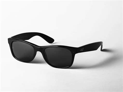 Remove Color From Image Online Free Pokecut