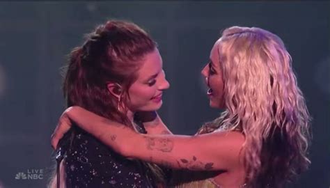 Fletcher News On Twitter Fletcher Performing “midnight Sky” With Mileycyrus