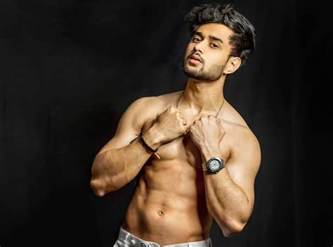 Daksh Tripathi Pucho Online