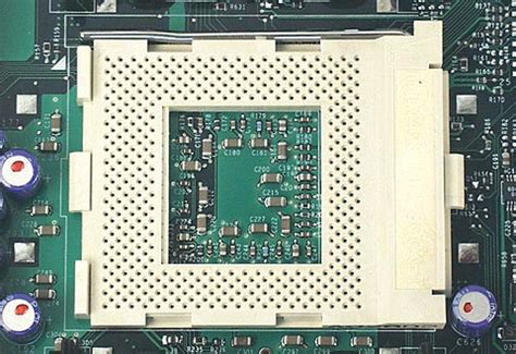 Tutto Su Memorie E Cpu CPU Socket 423