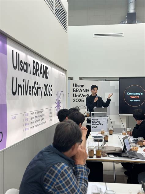 사실 디자인‘은 브랜드의 외모에 불과 합니다 외모가 중요하지 않다 라는 건 당연히 아니죠 하지만 사람도 그렇듯 외모만 번지르르 한건 다들 알게 되잖아요 그 사람의