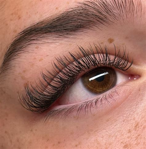 Beauty Cartel 𝐃𝐈𝐃 𝐘𝐎𝐔 𝐊𝐍𝐎𝐖 We Stick An Eyelash Extension To Every