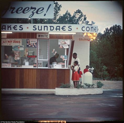 27 Heartbreaking Photos That Sums Up The Racial Segregation Era In The
