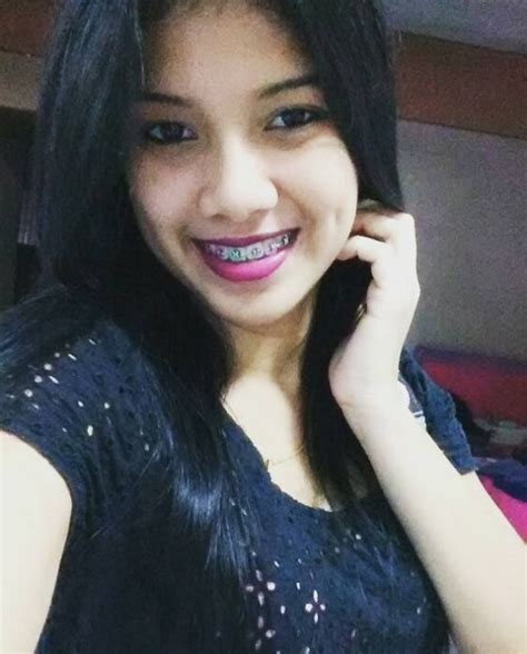 Michele novinha safada de Goiânia peladinha caiu na net Kabine Das Novinhas