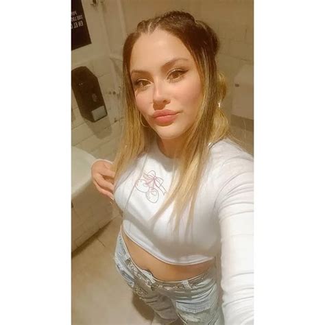 Dafne Melany Dafneeeemelany Threads Say More