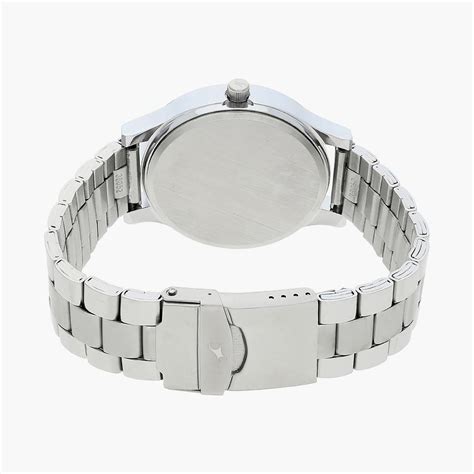 Buy Fastrack Bold Men Analog Watch With Metal Strap Nr38051sm07 From