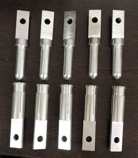 High Voltage Plug Pin Socket Size Mm At Rs Piece In Jamnagar ID