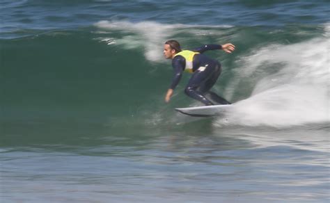 Longboard Duel At The Hermosa Beach Pier Easy Reader And Peninsula Magazine