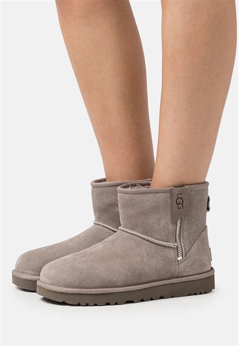 Ugg Classic Mini Bailey Zip Classic Ankle Boots Smoke Plumedark