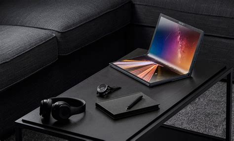 CES 2022: ASUS представила ноутбук Zenbook 17 Fold OLED со складным экраном