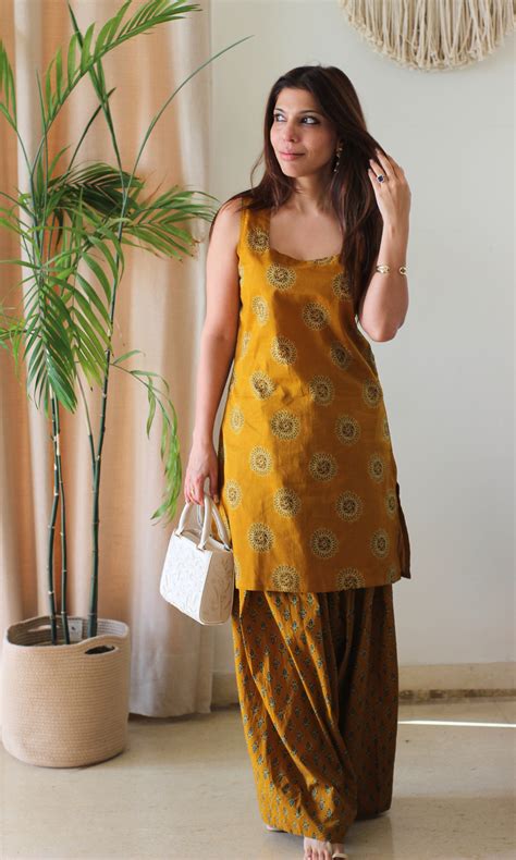 Mustard Sunflower Cotton Kurta And Farshi Salwaar Baareeki