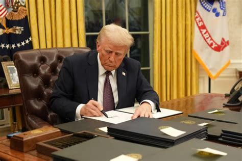 Трамп продлил санкции против России — Haqqin