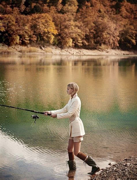 Pin By Cherry🍒 On Yeah Shes Retired At 30 Lake Photoshoot Gone
