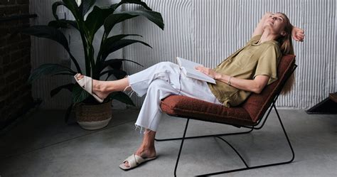 How To Get Rid Of Negative Thoughts Be More With Less