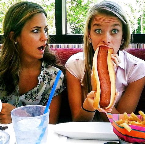 Humorous Erotica Bon Appetit Mangia Porno Fotos Xxx Fotos Imagens