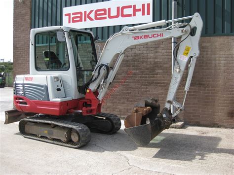 Takeuchi Tb228