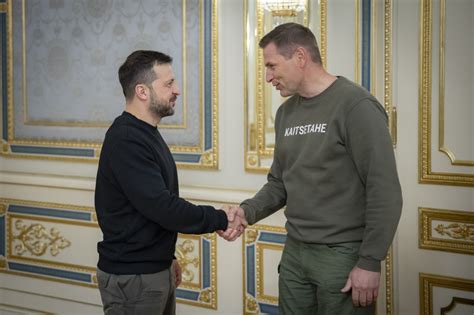 Міністр оборони Естонії анонсував новий пакет допомоги Україні Букви