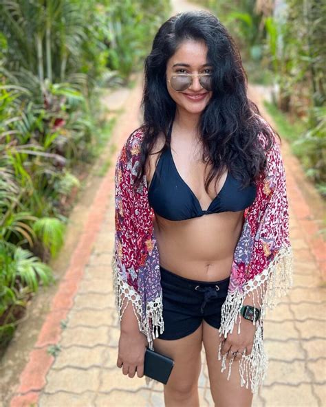 Pic Talk Poonam Bajwa Impress In Black Bra And Shorts