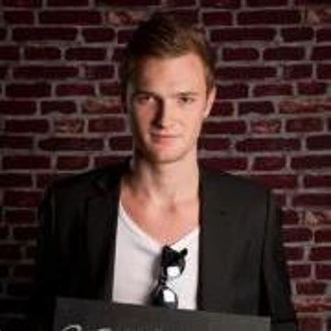 Stream Simon Lang 1 Music Listen To Songs Albums Playlists For Free