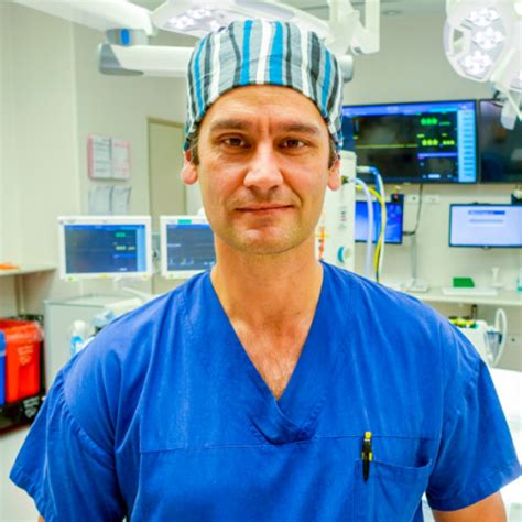 Brett Besley Examination Committee Member Medical Sciences Council