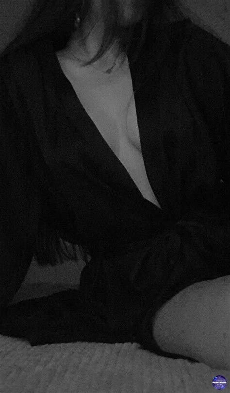 CHECK CARRD DAN LINK GA OPEN DM On Twitter CW NSWF BF Rent Yang Besok Bisa Hv S3x Sama