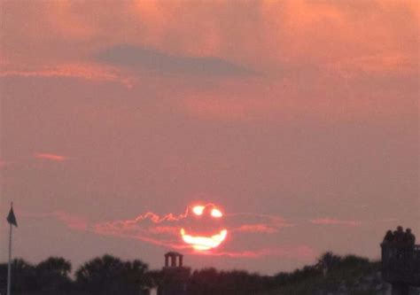 Things That Look Happy Objects That Are Smiling