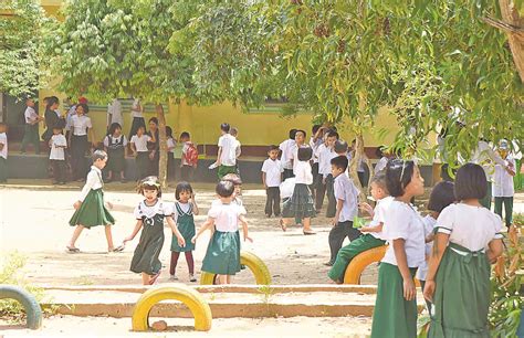 ၂၀၂၃ ၂၀၂၄ ပညာသင်နှစ် အခြေခံပညာကျောင်းများ စတင်ဖွင့်လှစ်ခြင်းနှင့် ကျောင်းသား၊ ကျောင်းသူ များ