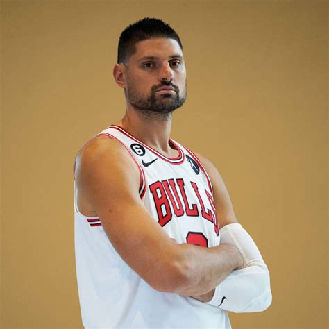Download Free Portrait Nikola Vucevic Chicago Bulls Powerful Center Wallpaper