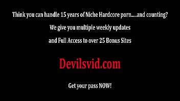 Alura Come El Co O Mientras Es Follada Xvideos