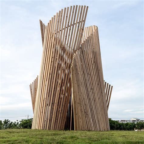 Between Waves Parametric House