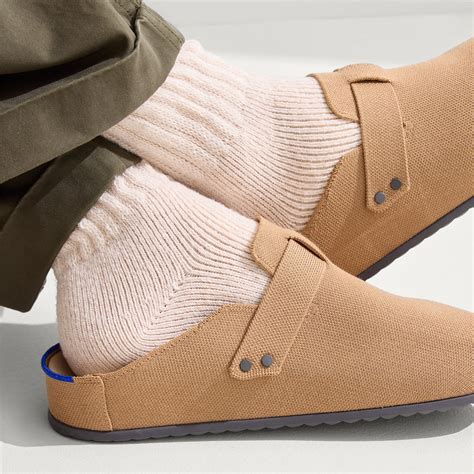 The Mens Clog In Dove Rothys