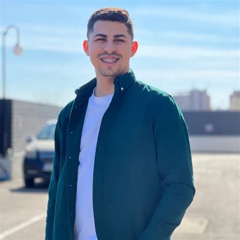 𝐈𝐎𝐒𝐈𝐅 Iosif Stann • Threads Say More