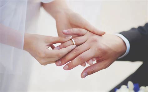 متن تبریک ازدواج کوتاه، خودمونی، رسمی و ادبی Smsir