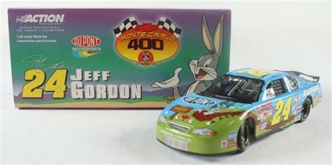 Jeff Gordon Le 24 Dupont Looney Tunes 2001 Monte Carlo 124 Die Cast