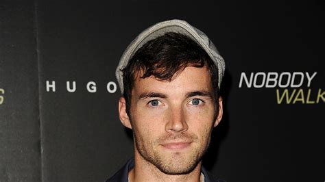 Hoe Gaat Het Nu Met Ezra Fitz Uit Pretty Little Liars