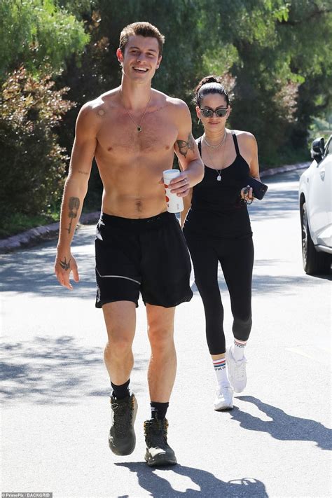 Shawn Mendes 24 Goes Shirtless On A Hike With Rumored Girlfriend Dr