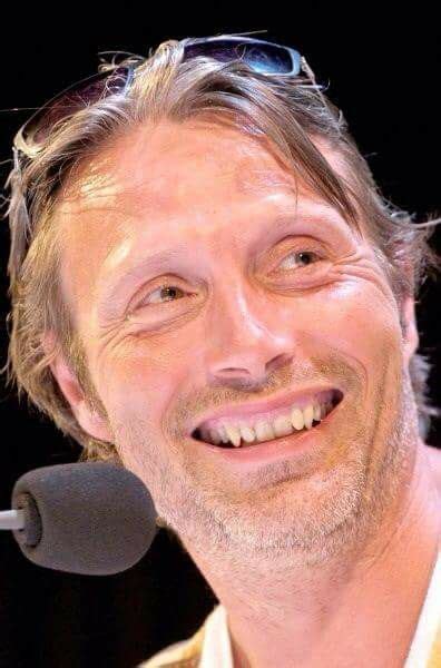 Mads Mikkelsen Smiling Smile Madsmikkelsen Mads Mikkelsen Actors