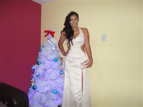 Peruana Sexy Chica Sexy Perú Parecida A Sully Sáenz