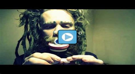 فيديو شاب روسي يتحول إلى حيوان إرم نيوز