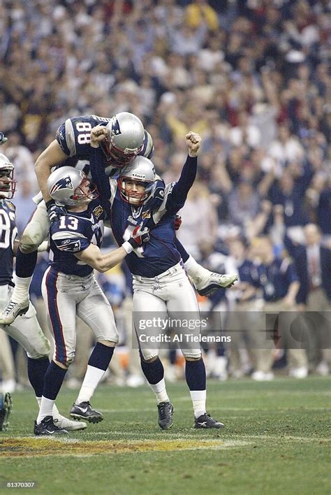 Super Bowl Xxxviii New England Patriots Adam Vinatieri Victorious