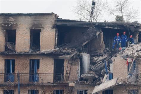 Шахеди на Київщині наслідки нічної ворожої атаки у Ржищеві Читайте на Ukr Net